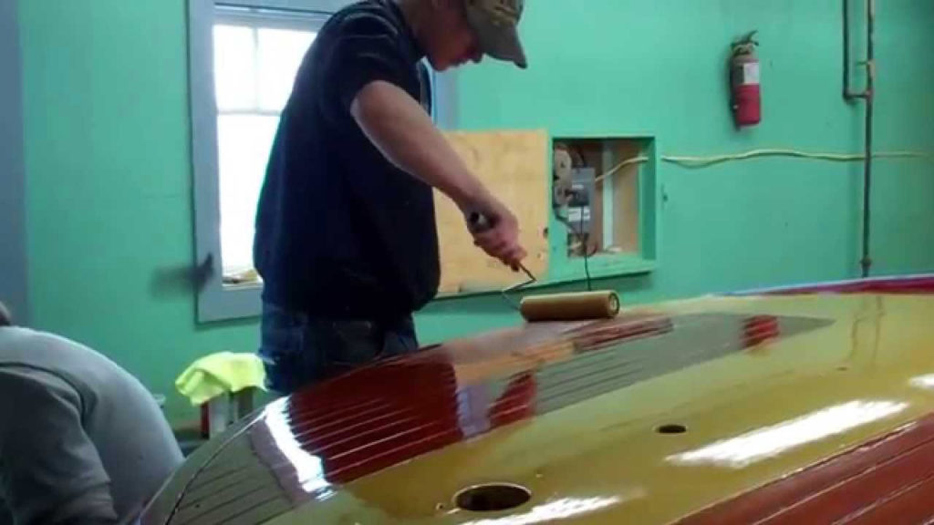 Rolling Tipping Coat #7 on the '52 Chris Craft Riviera Runabout - Snake ...